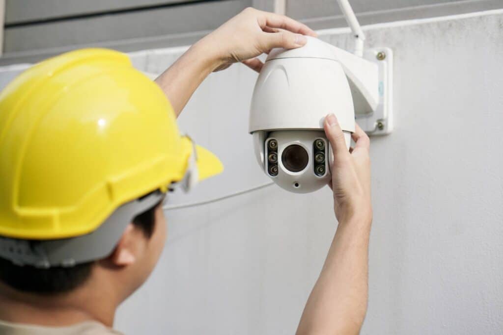 What’s the Difference Between IP vs. Analog CCTV Cameras? - Pro-Vigil